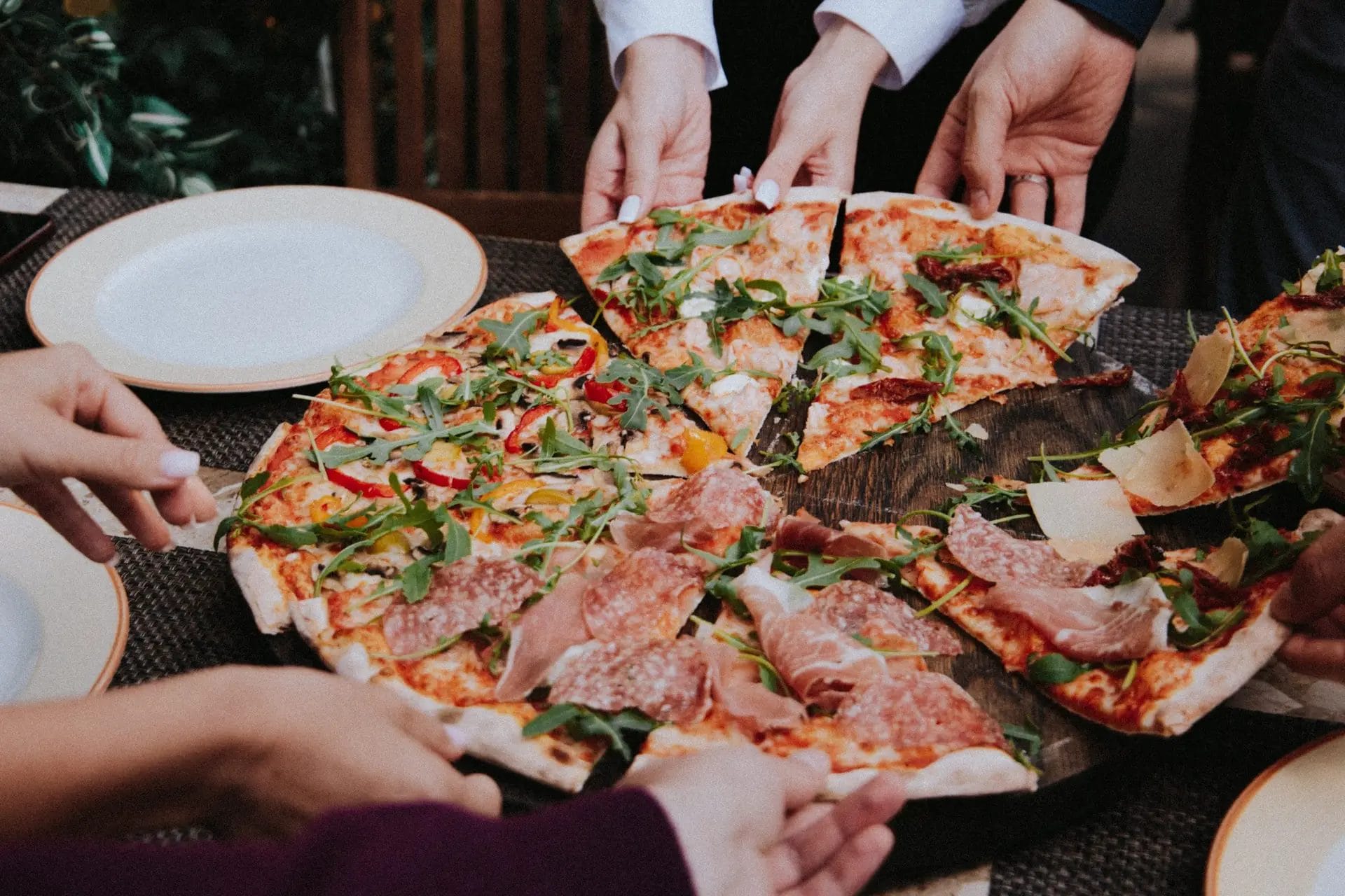 7 pizzázó Budapesten a legfinomabb ízekért - HovaMenjünk.hu