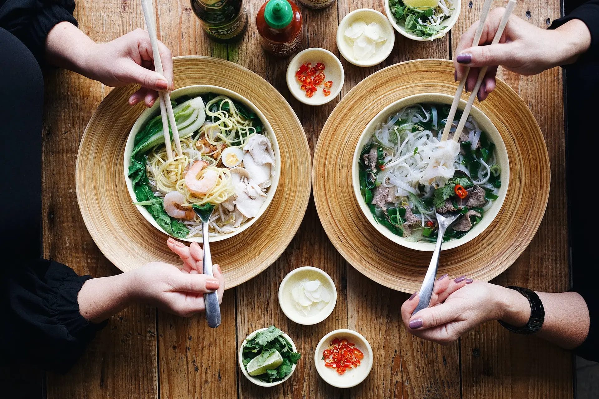 Oriental Soup House - HovaMenjünk.hu